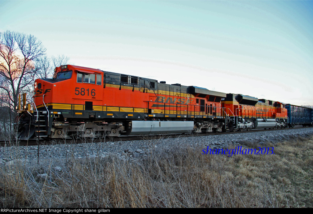 BNSF 5816 Sits on the main and waits for traffic to clear.